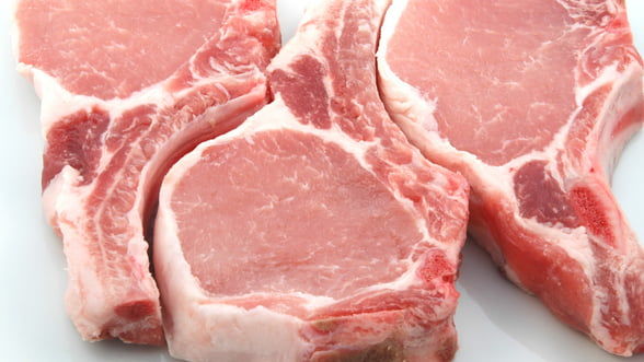 Carne de porc de casa la un pret mic