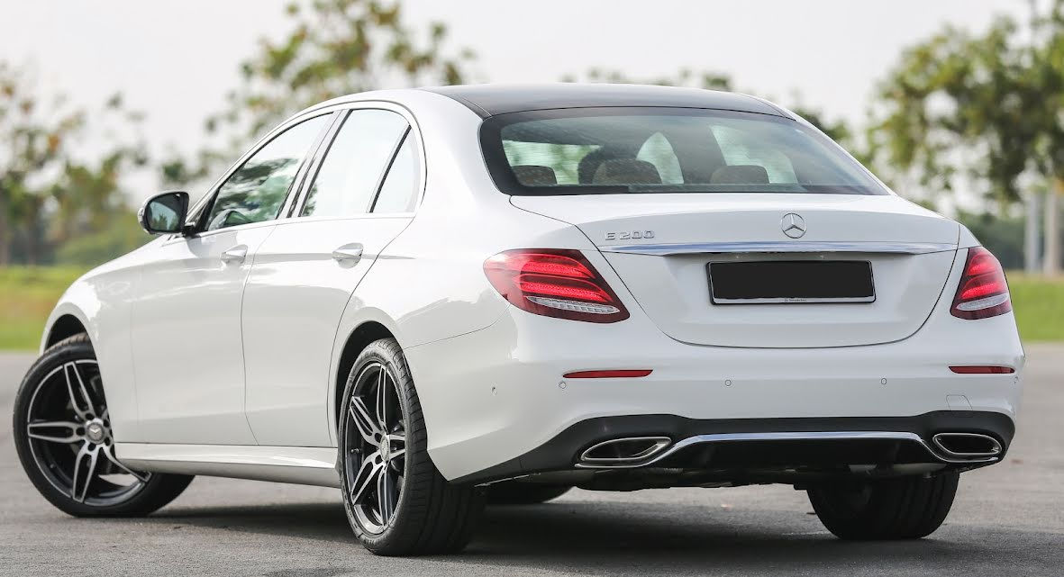 Dezmembrez Mercedes E-Class W213 E220d