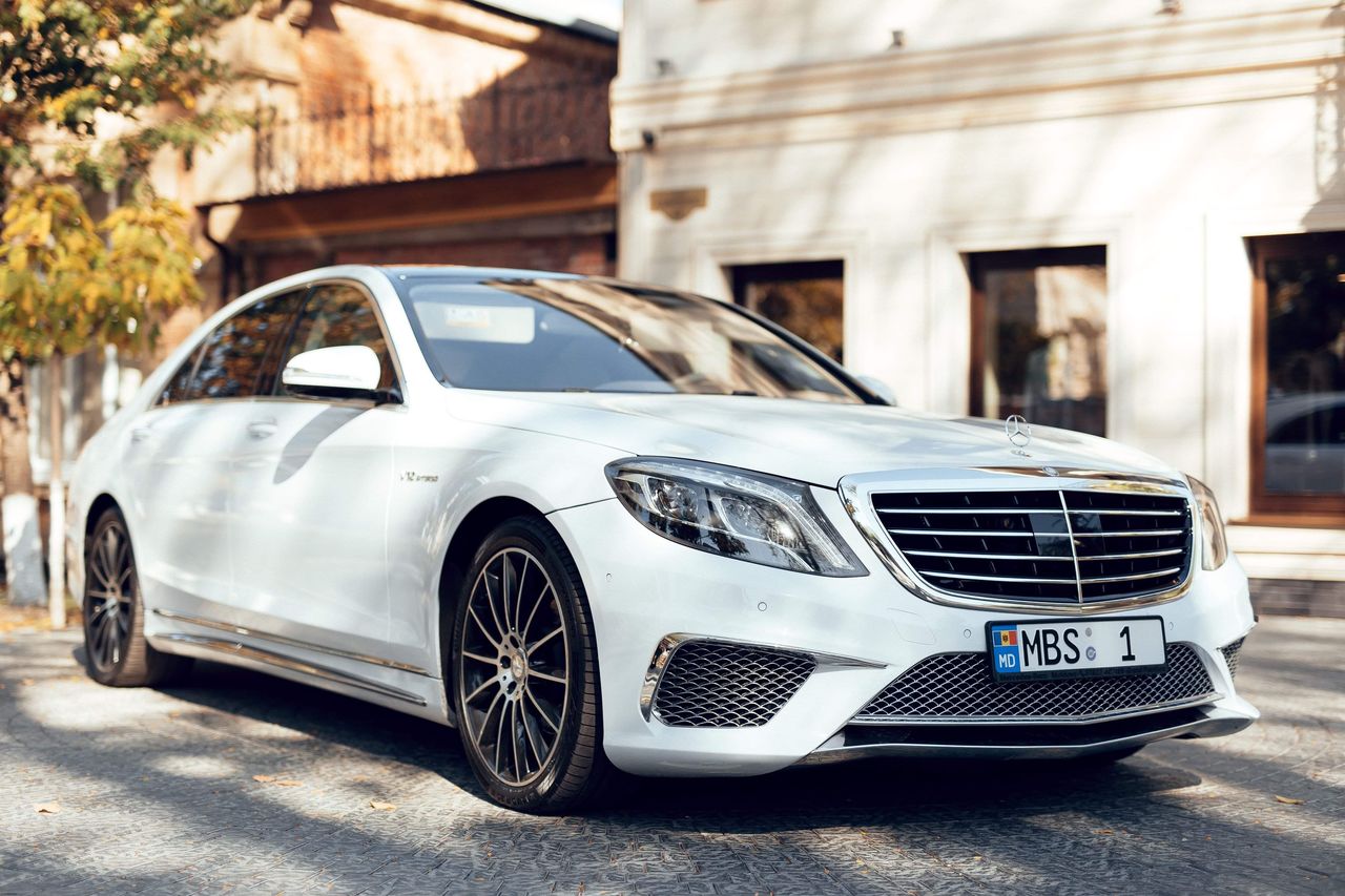 Chirie/аренда Mercedes S Class W222 AMG S65 Long alb/белый