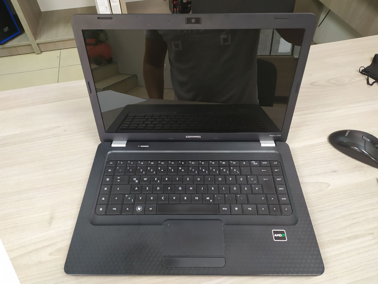 HP Compaq Presario CQ56