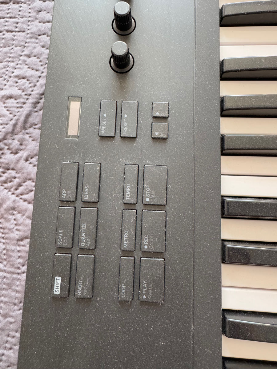 Komplete Kontrol A61 — midi-клавиатура от Native Instruments