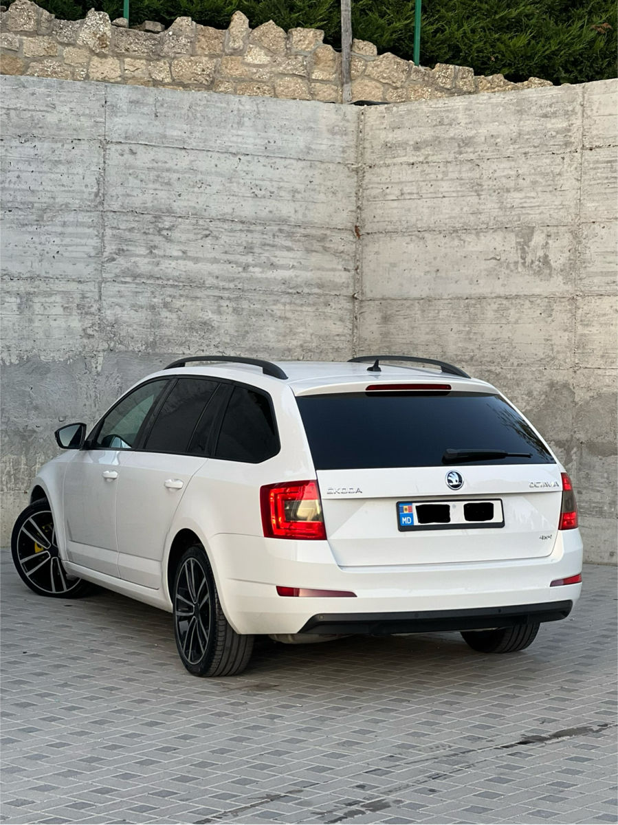 Skoda Octavia an. 2016 cu rulaj 252 km, Diesel, 11800