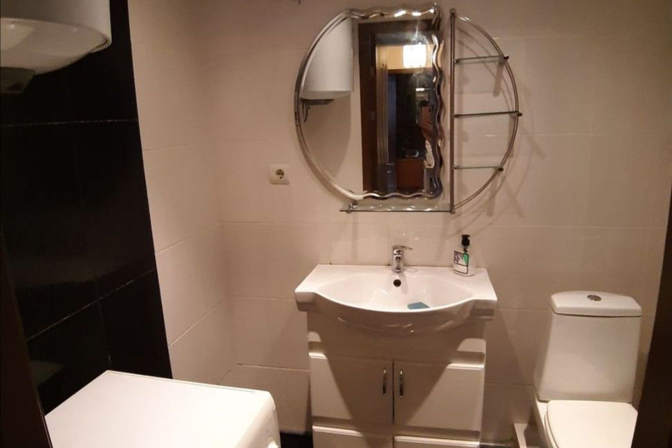Se da in chirie apartament doua camere sec.Buiucani.str.Alba-Iulia ...
