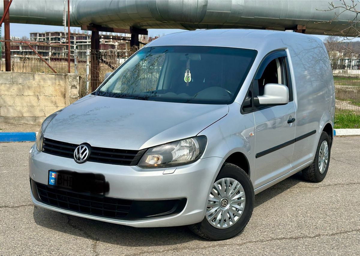 Volkswagen Caddy an. 2015 cu rulaj 201184 km, Diesel, 8499