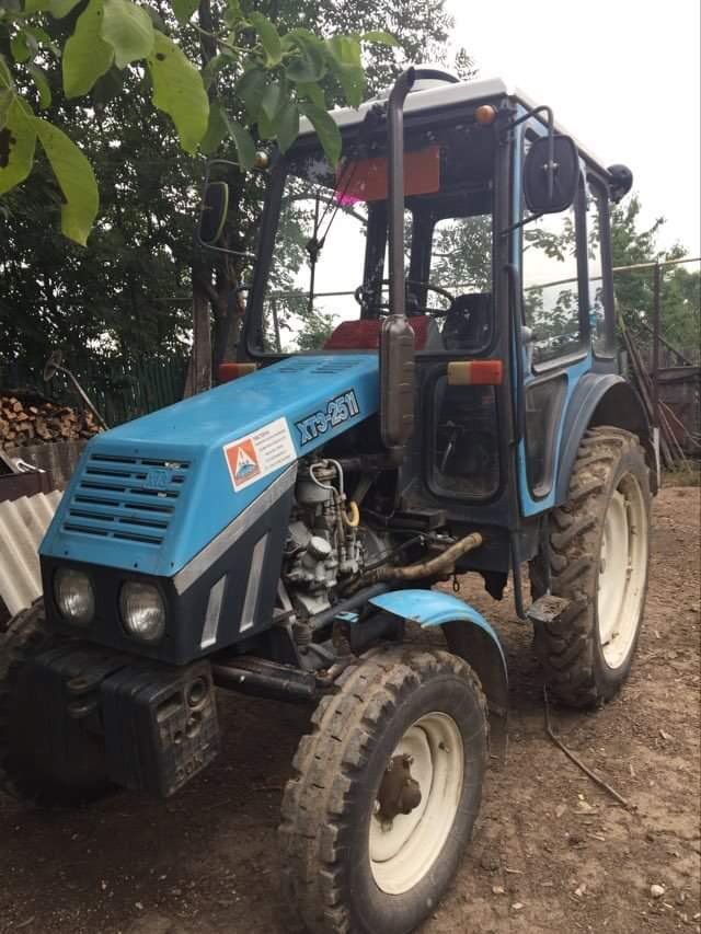 Tractor HTZ 2511 pastrat