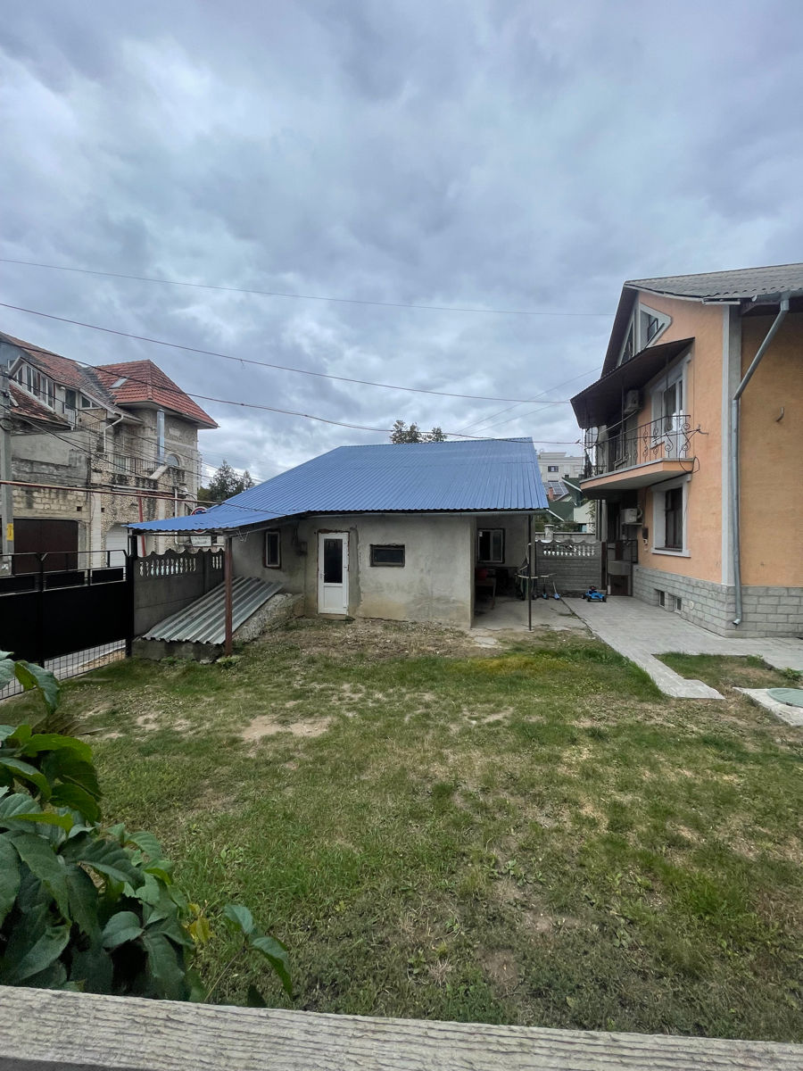 Se vinde teren pentru construcție str. Moara Roșie