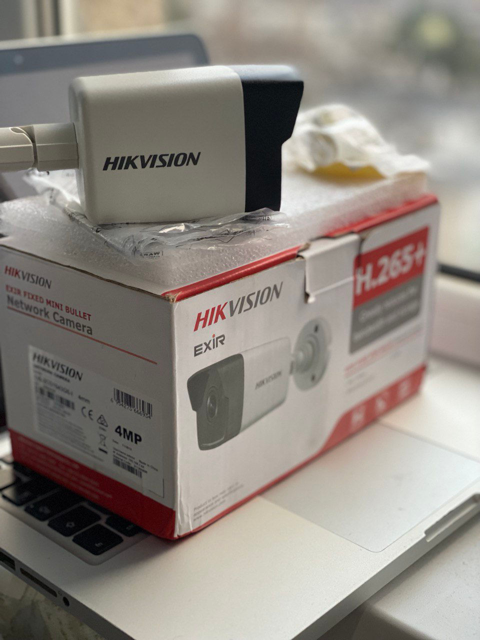 HIKVISION network camera, IP camera, model DS-2CD1043G0-i . Новая!