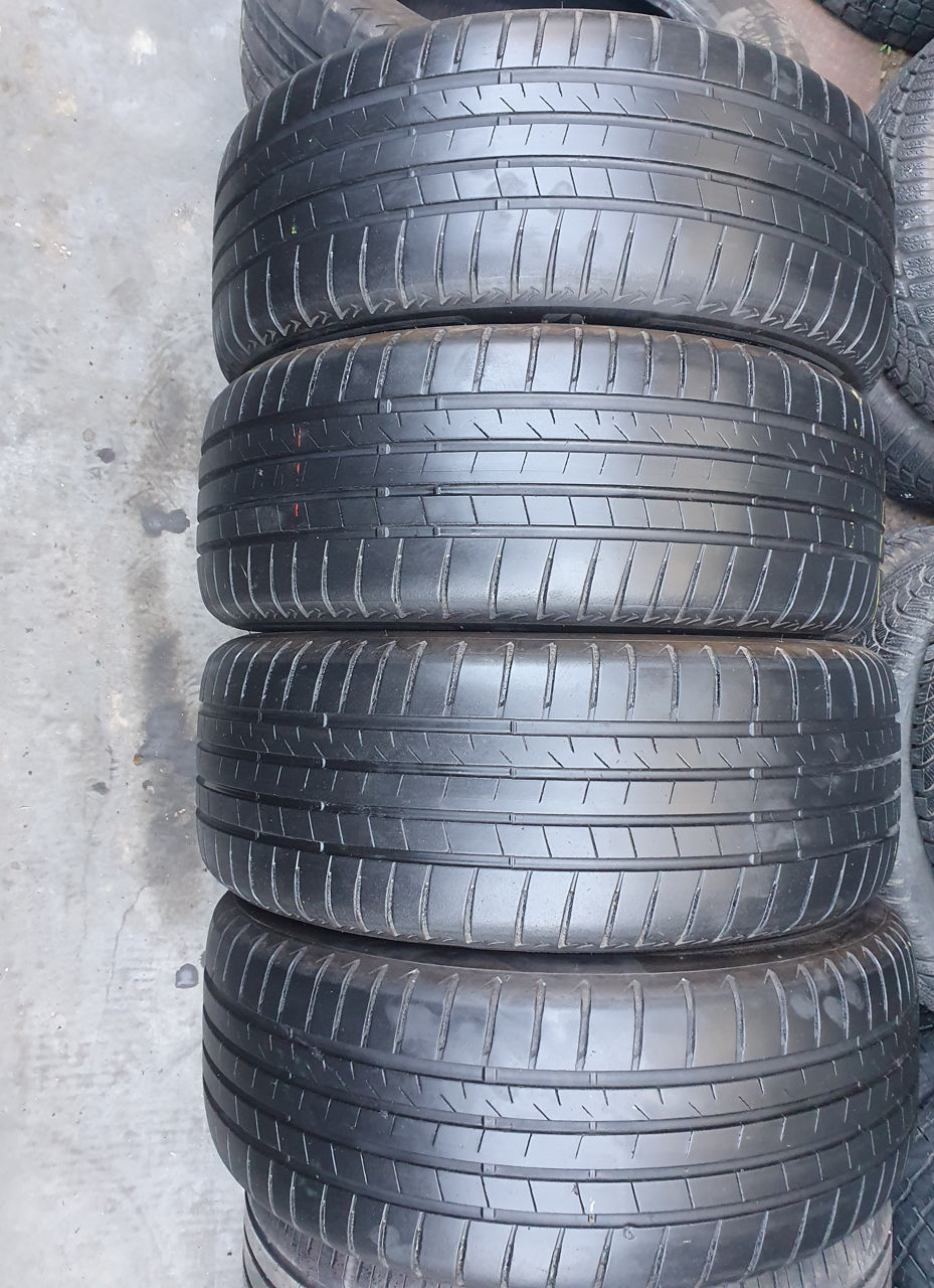 235/55/ R18- BRIDGESTONE.