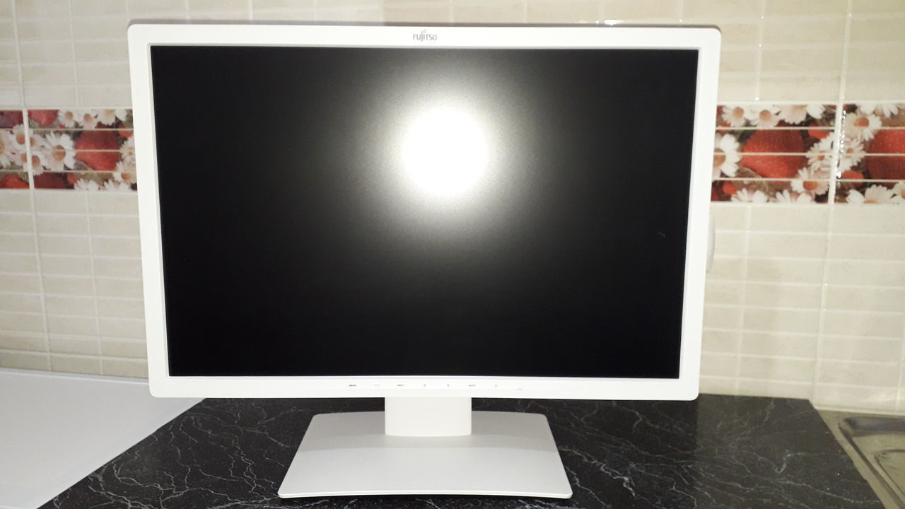 Monitor Fujitsu b24w-7