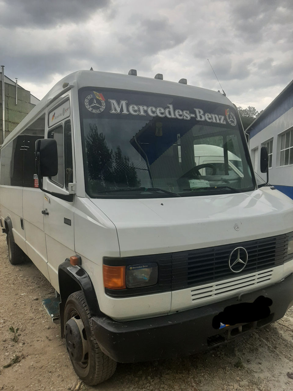 Mercedes Rex 611