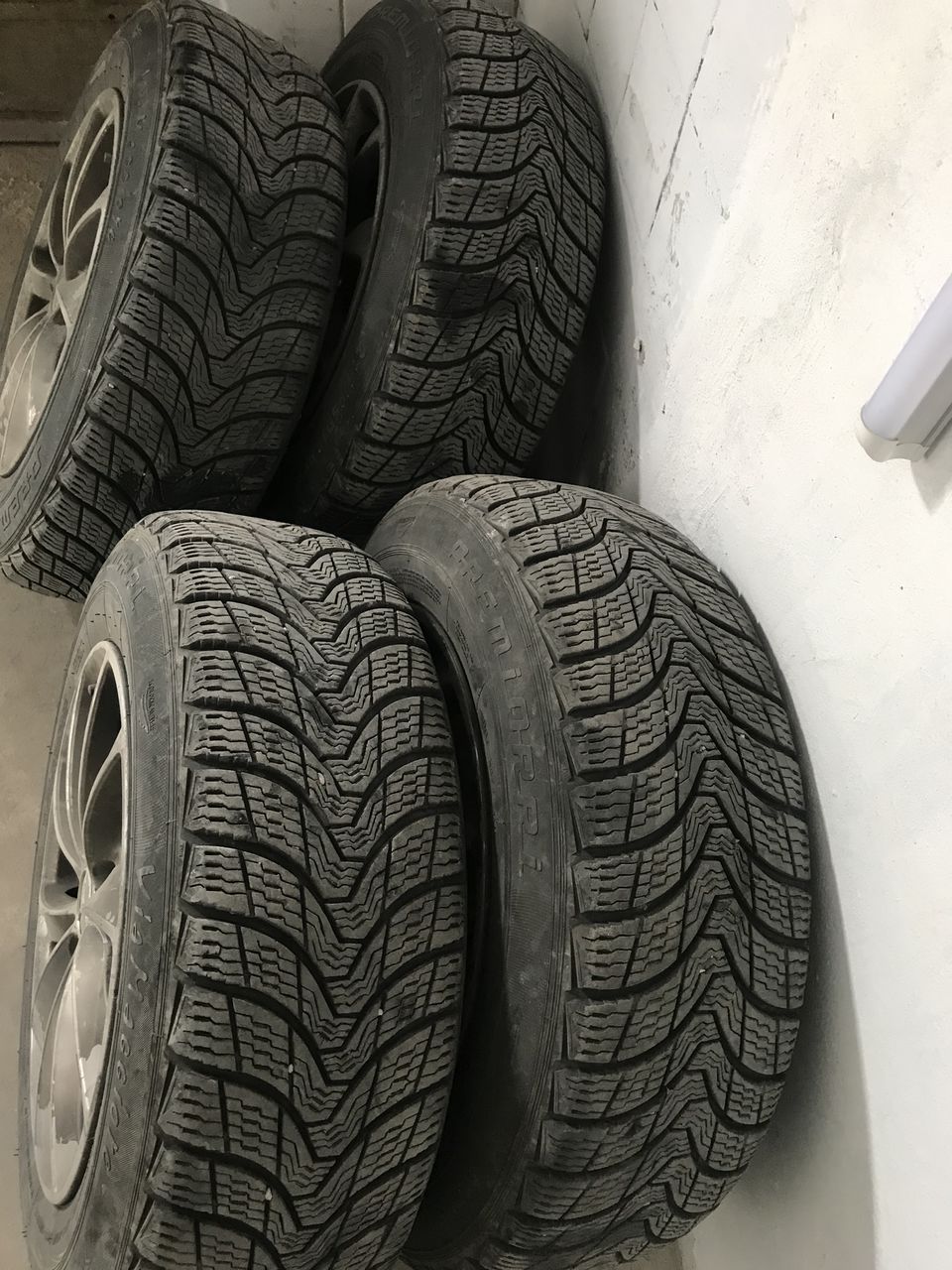 Discuri+anvelope R15-R16