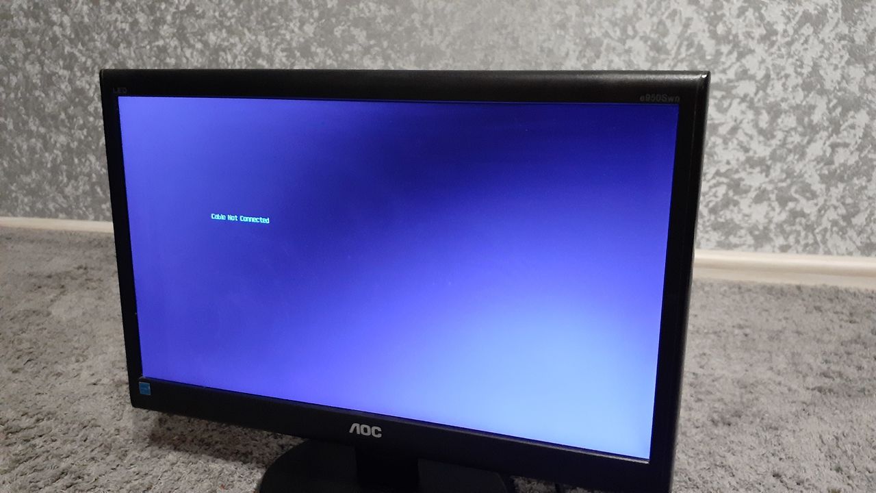 Vând monitor AOC e950Swn 100% funcțional 18.5 inch