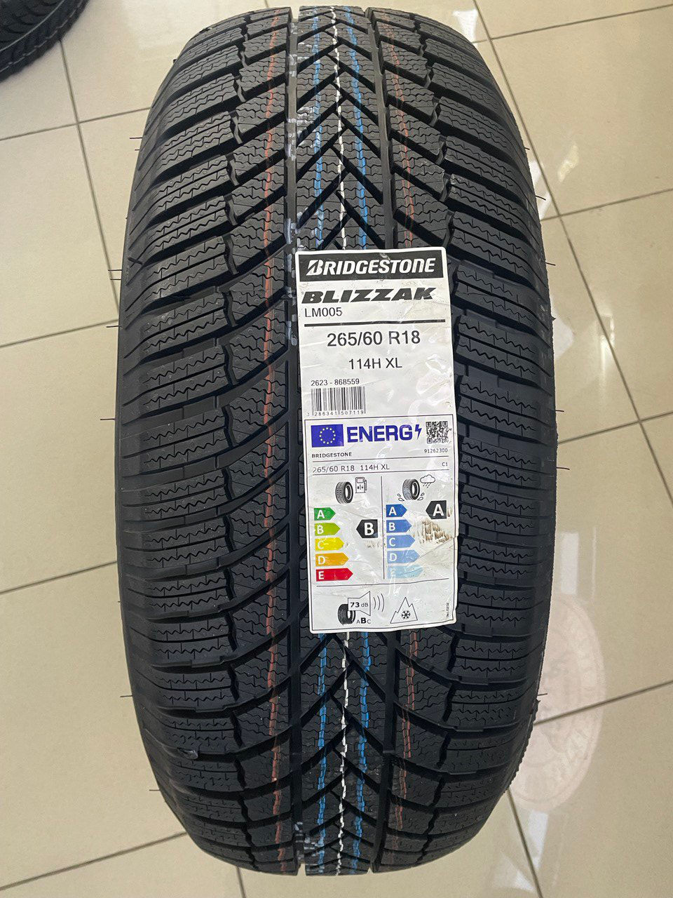 265/60 R18 Bridgestone Blizzak LM005. 2022