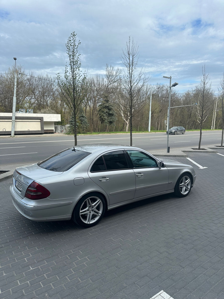 Mercedes E-Class