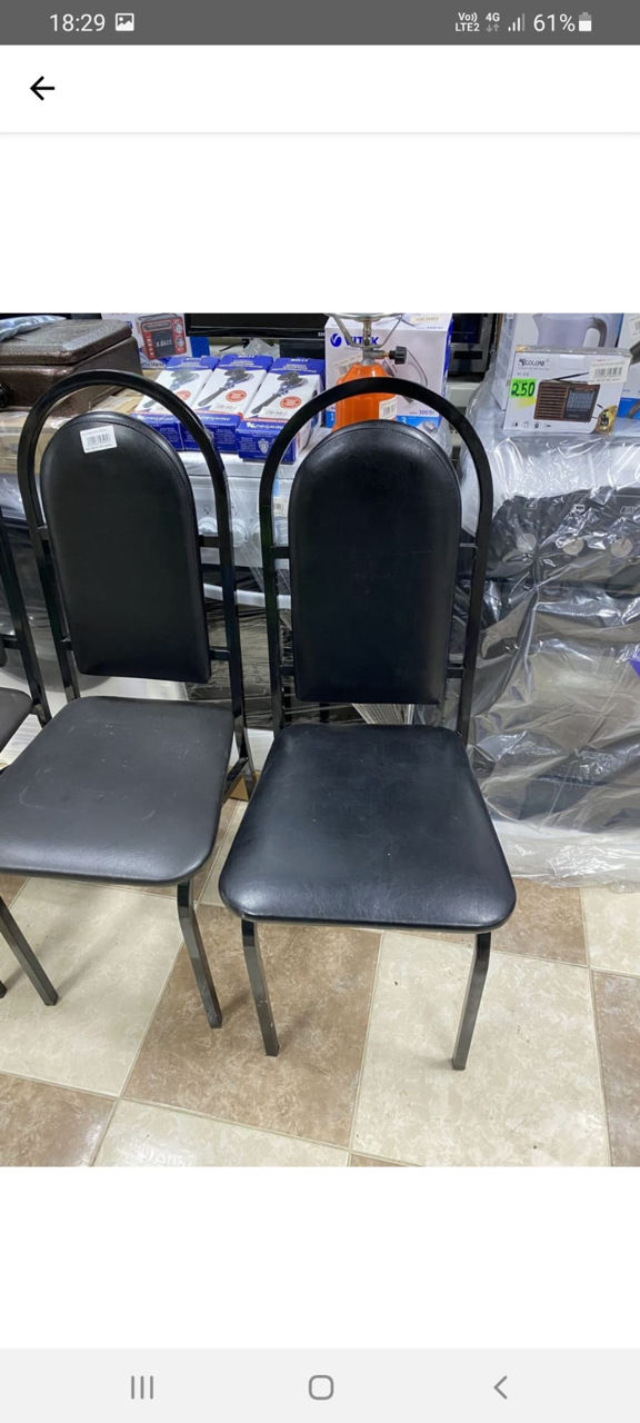 Scaune la super oferta, 200 de bucăți. Husa 20 lei bucata.