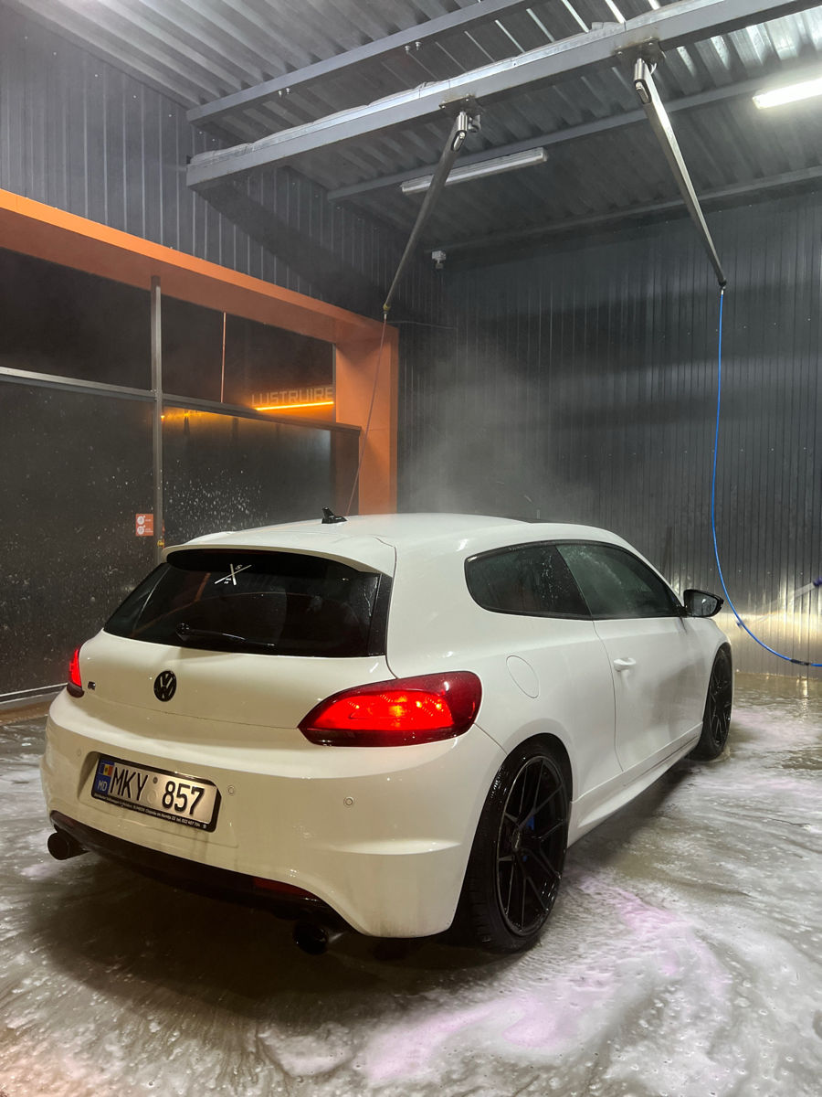 Volkswagen Scirocco an. 2011 cu rulaj 195000 km, Benzină, 10500