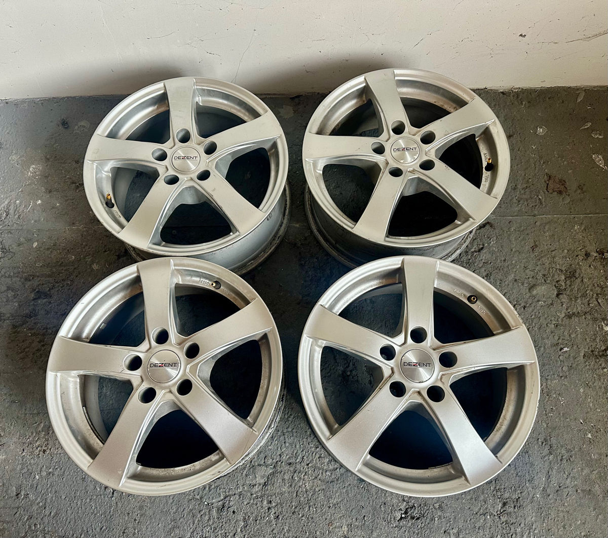 R16 5/114 Renault Dacia Toyota Nissan