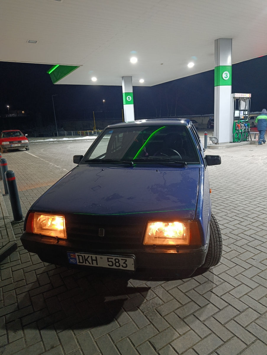Lada / ВАЗ 21099 an. 2002 cu rulaj 211 mi, Benzină, 2999