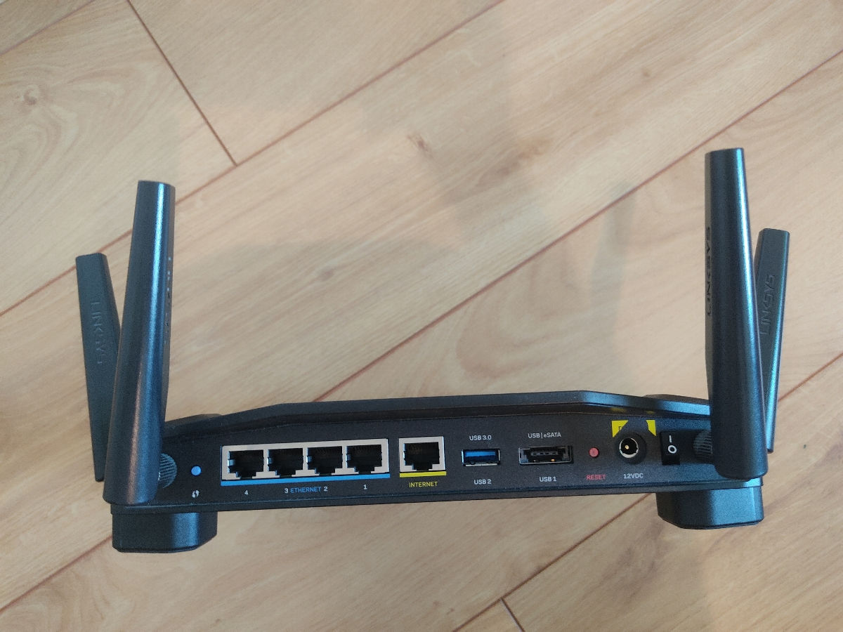 Router Linksys WRT32X - Gaming(Cisco)