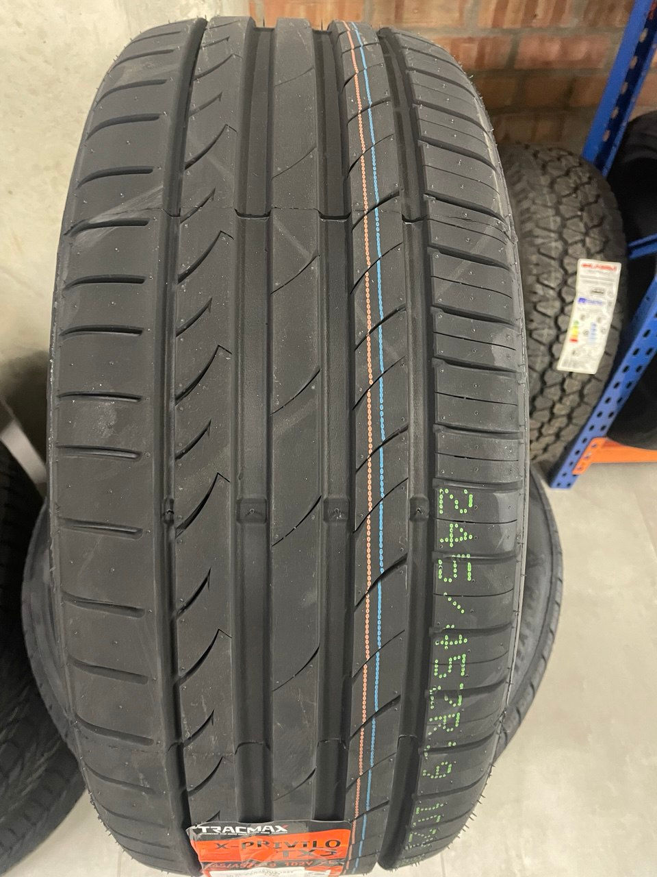 245/45 R18 Hankook / Kumho Tracmax. Montare sau Livrare gratuita in toata tara!