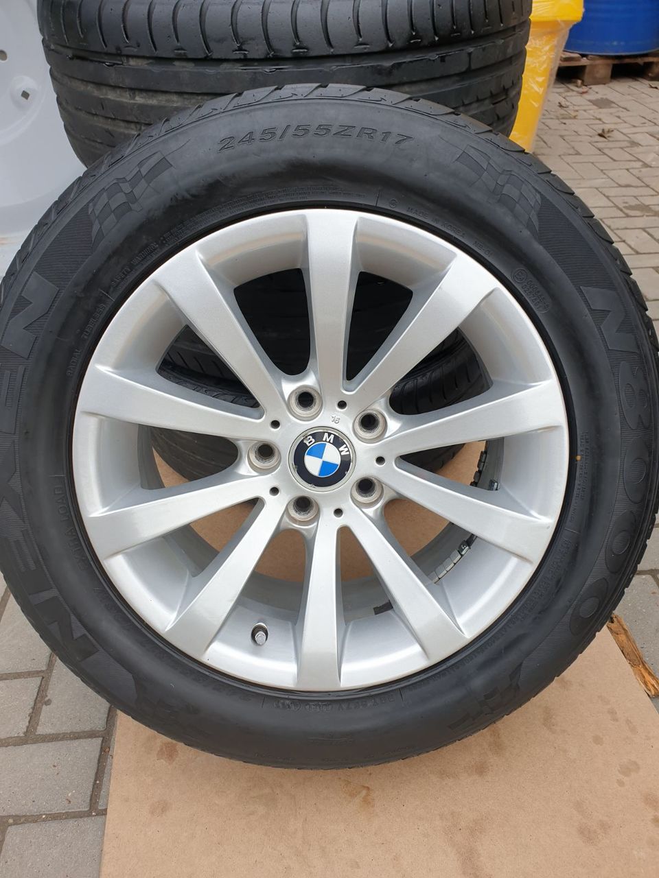 Диски с шинами BMW R17