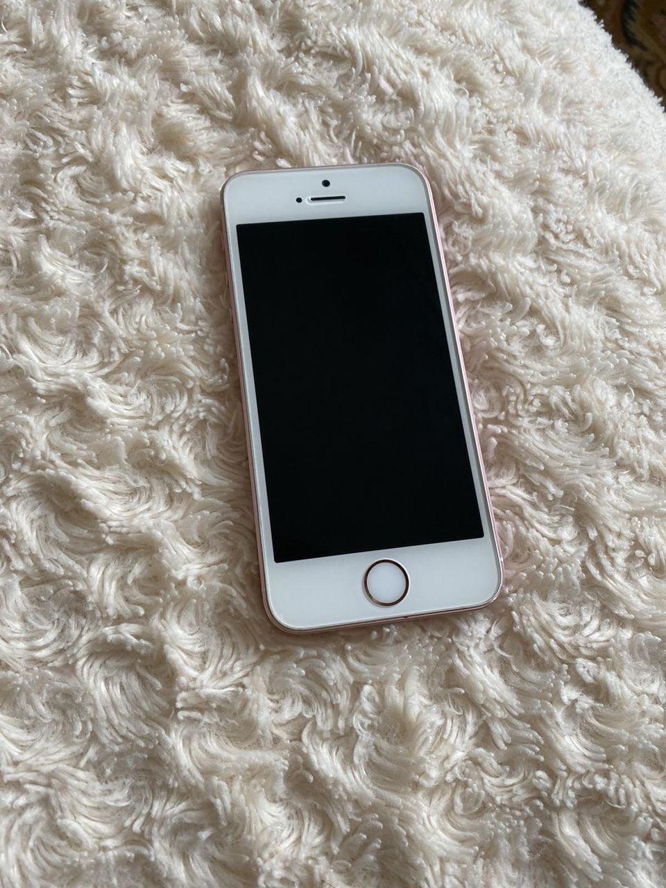 Iphone 5SE rose gold