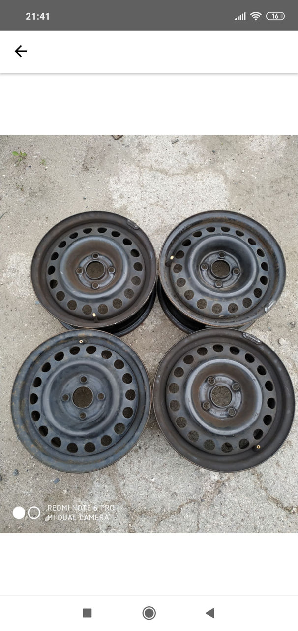 Am adus Aceste discuri pentru tatăl meu dar nu corespund discurile sunt ...