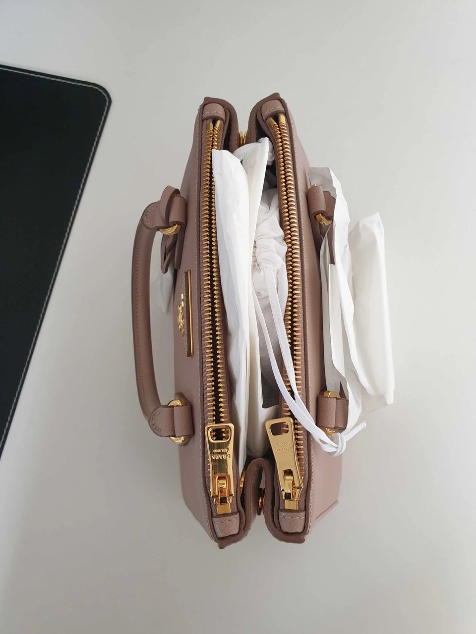 Geanta Prada originala