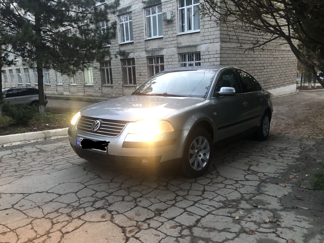 Volkswagen Passat an. 2002 cu rulaj 123456 km, Diesel, 2500