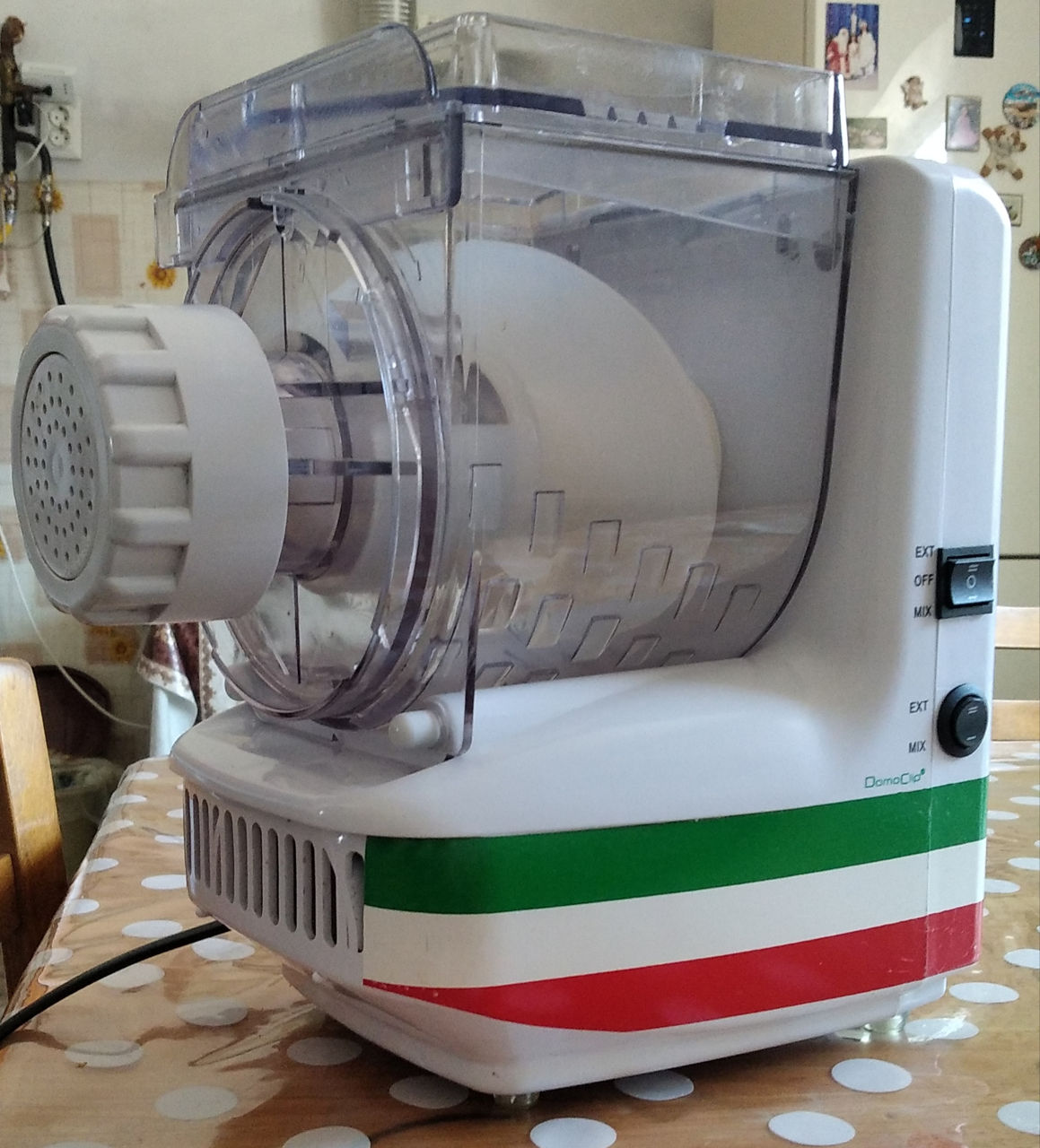 Mașina de făcut paste proaspete DomoClip