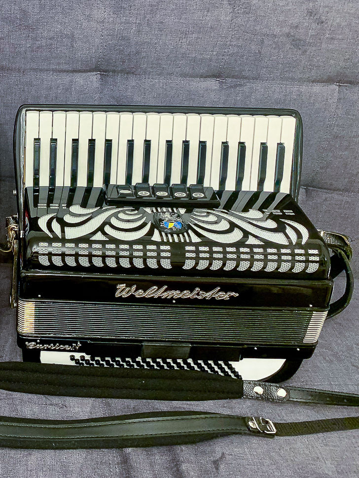 Weltmeister Caprice N 80 bași in stare impecabil cu cureli și Husa