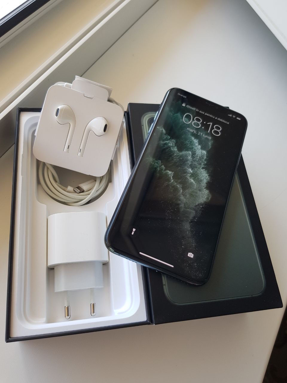 Iphone 11 Pro max Midnight Green 64 Gb