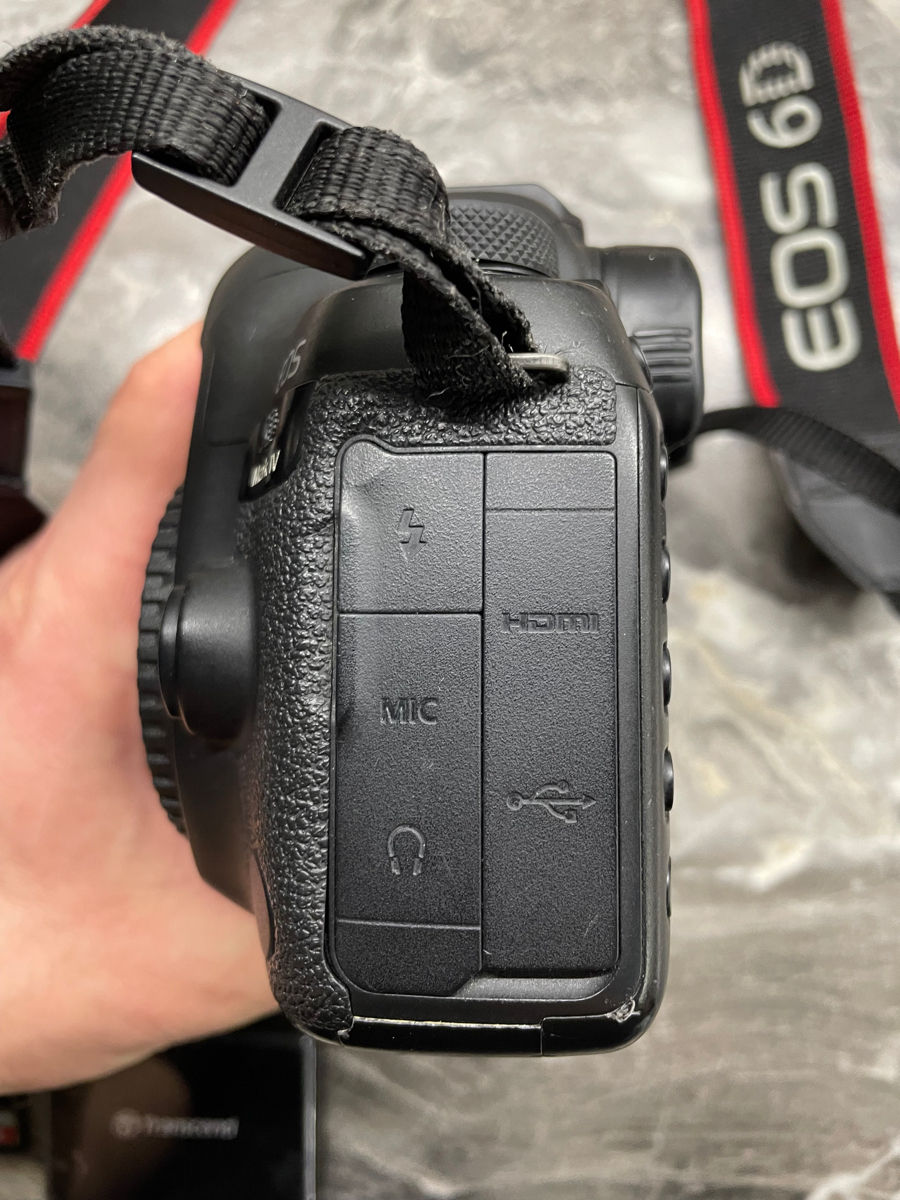 Canon 5D Mark IV / Ef 50mm 1:4