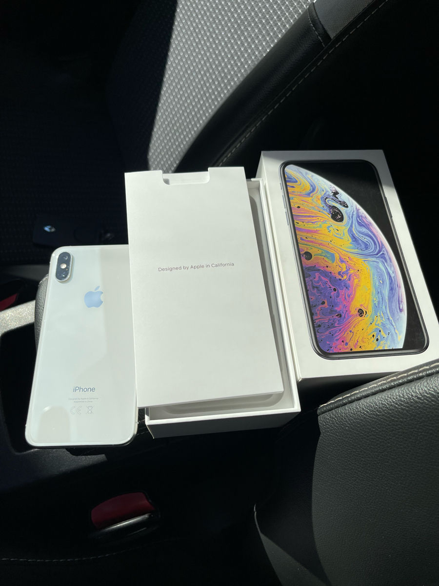 iPhone xs 64Gb
