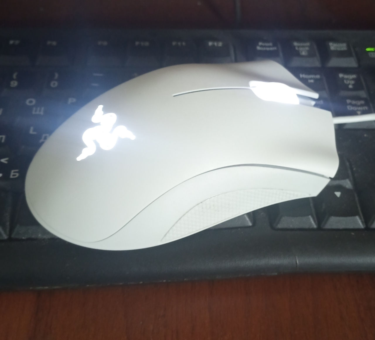 мышь Razer DeathAdder Essential
