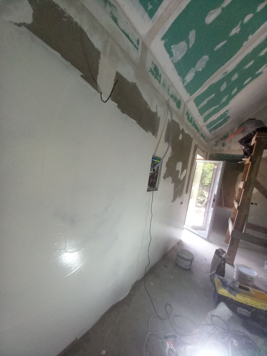 Tencuiala, spacleovca, maliarca шпаклевка стен, малярка стен