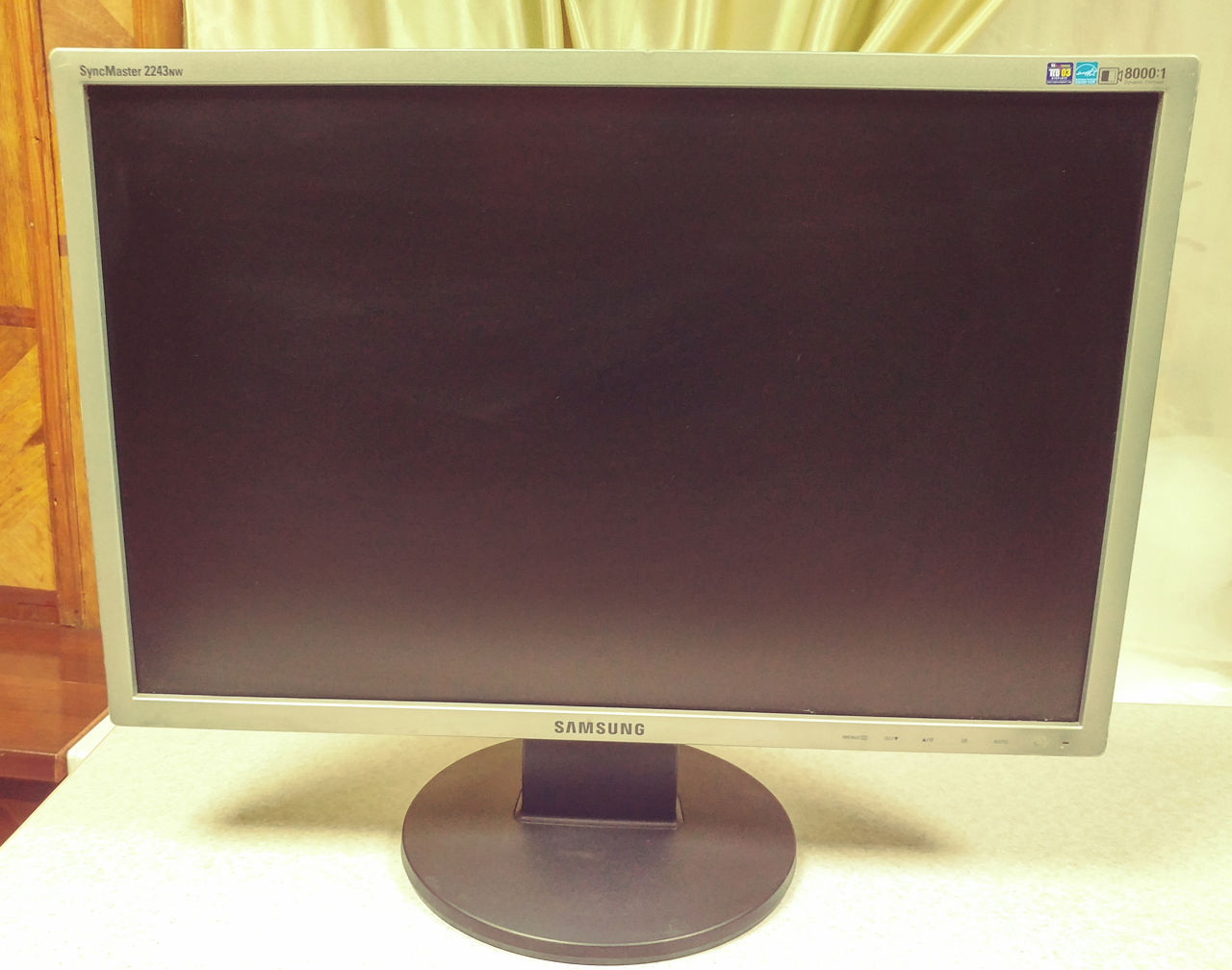 Monitor Samsung Syncmaster 2243NW