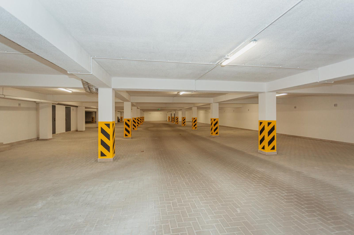 Chirie parcare subterană.