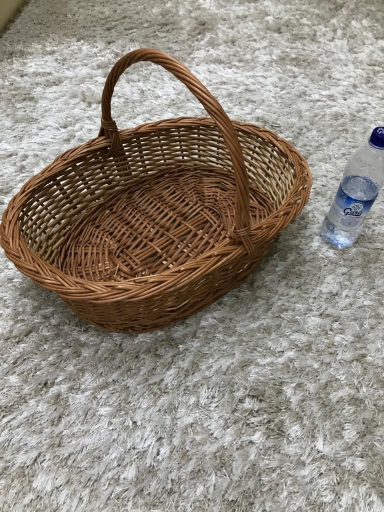 Cos rachita impletit oval nou. Новая плетёная корзина