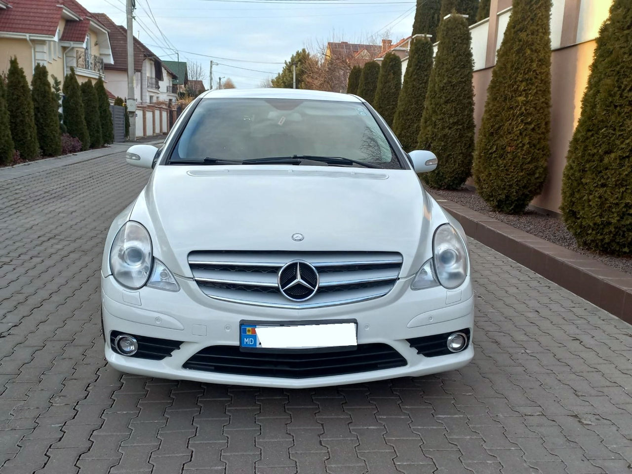 Mercedes R-Class
