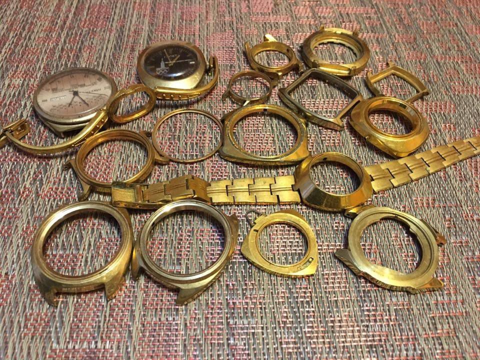 cumpar monede, insigne, medalii, ceasuri, vesela din argint, figurine ...