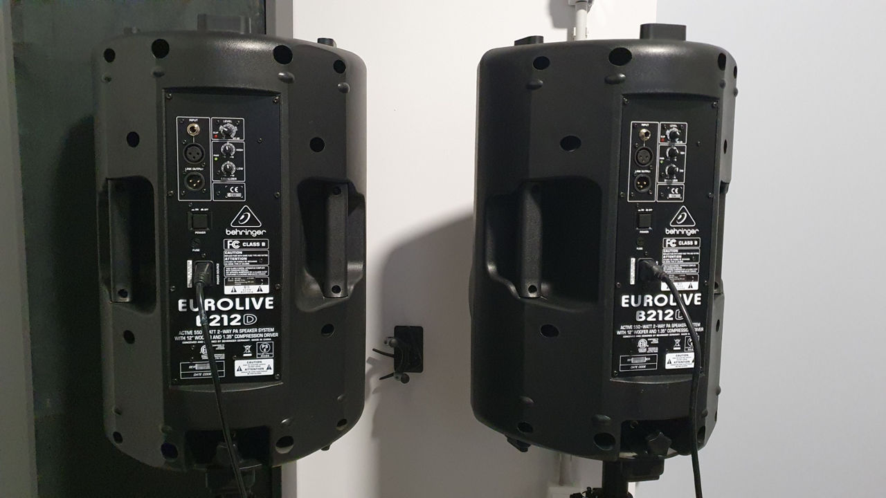 Behringer Eurolive B212D