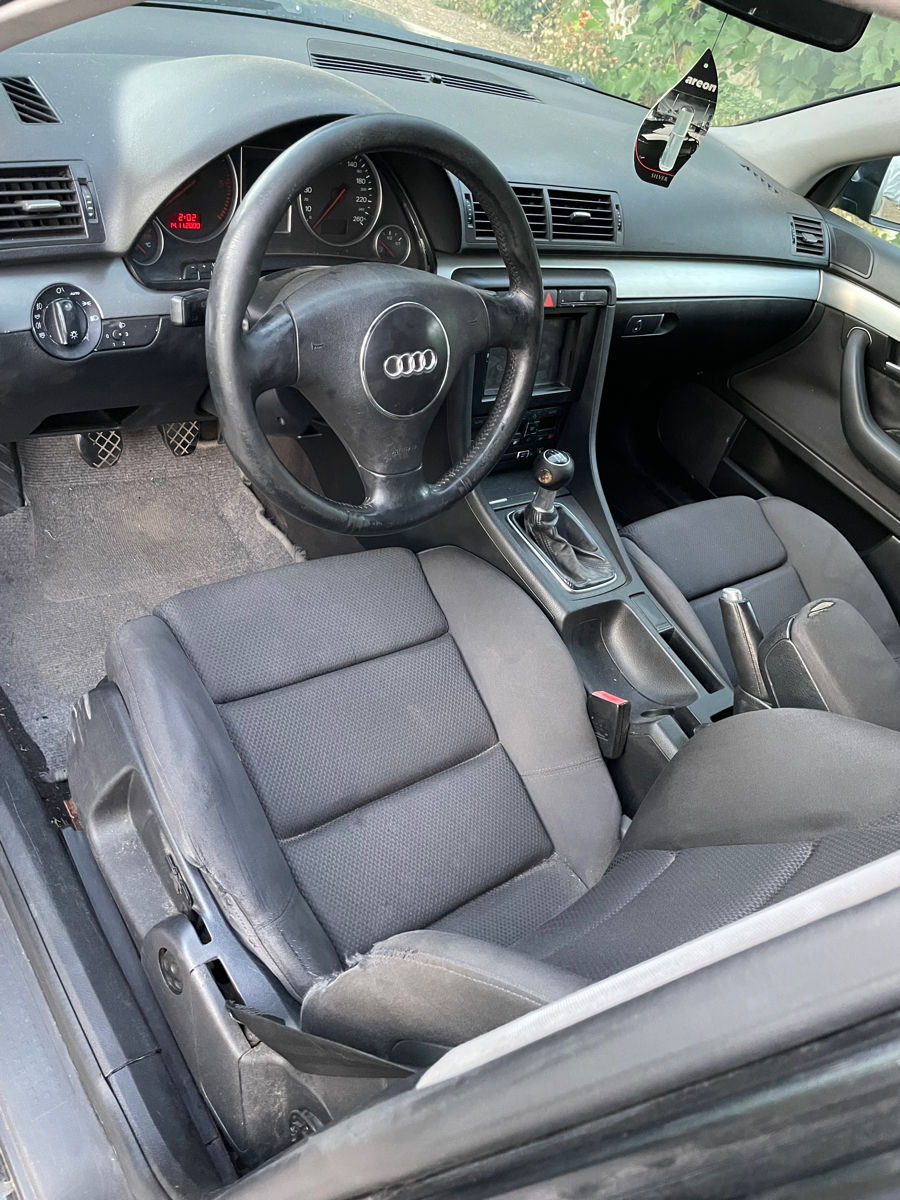 Audi A4 an. 2001 cu rulaj 300000 km, Diesel, 2900