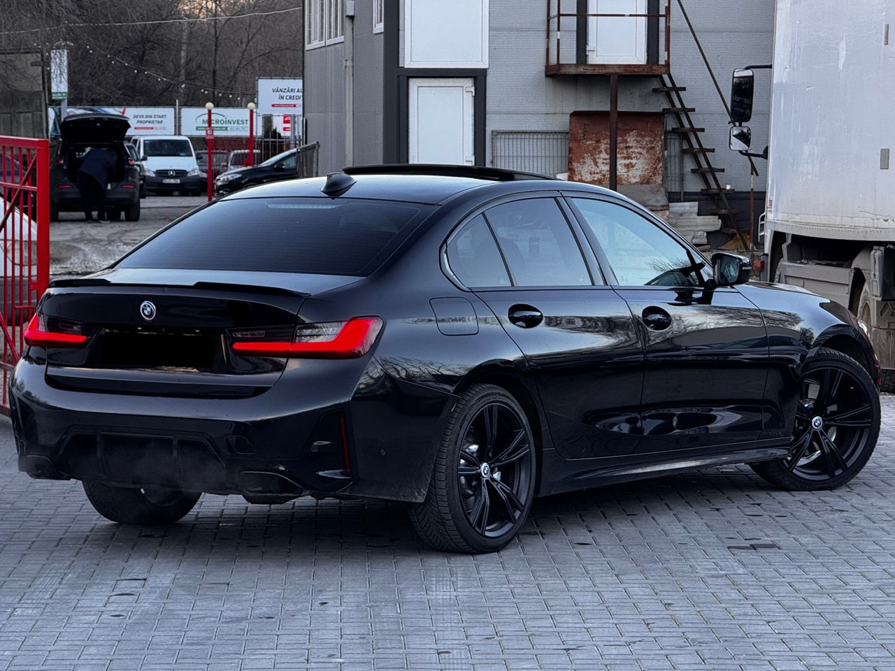 BMW 3 Series 2021 г. с пробегом 103814 км, Плагин-гибрид (бензин), 26999