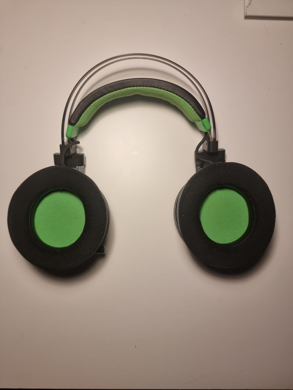 Casti Razer Nari Ultimate/ Razer Barracuda X