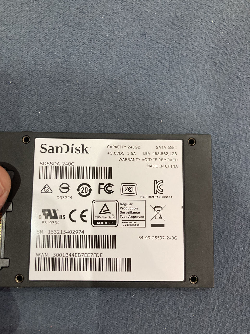 San Disk 240gb
