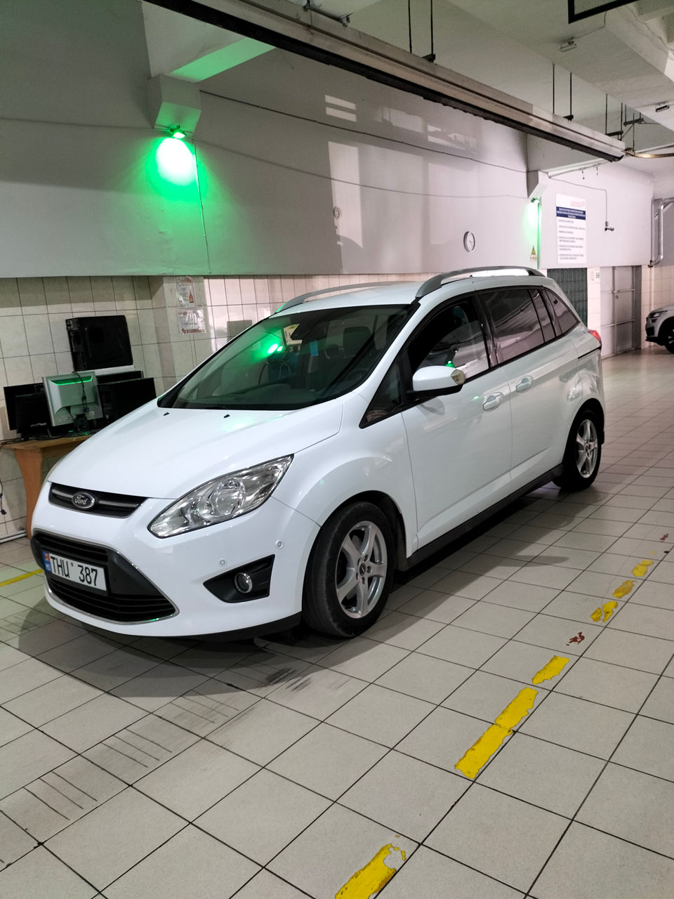 Ford Grand C-MAX an. 2014 cu rulaj 138000 km, Benzină, 5900