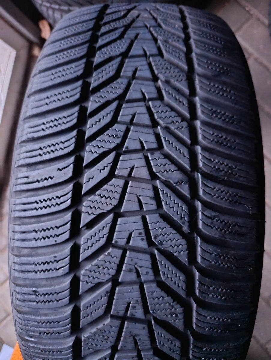 235 50 19, 2023 Hankook Korea iarnă 90%