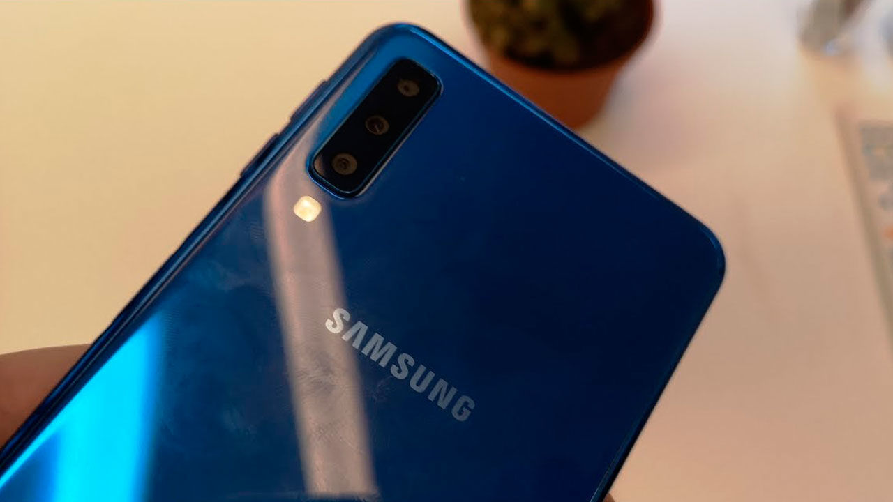 Samsung Galaxy A7 2018 (A750) лучшая замена старому телефону!