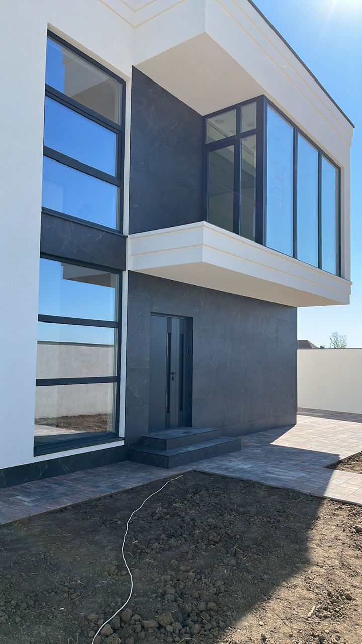 Casa Stil Hi-tech Noua, Dumbrava / Poiana Domneasca